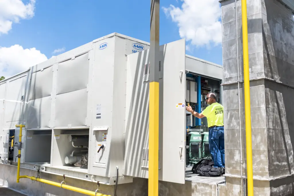 Choose the Right Industrial Cooling Solution for Large Spaces - Enervise